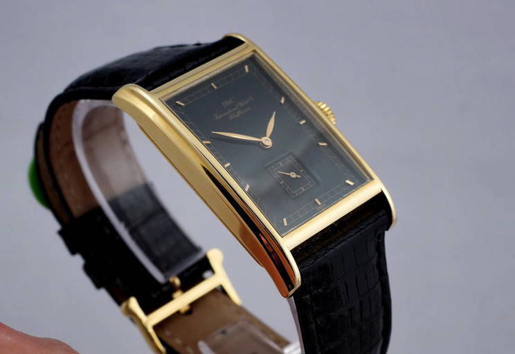 Iwc Novecento 18k Gold 822 Caliber Curved Watch