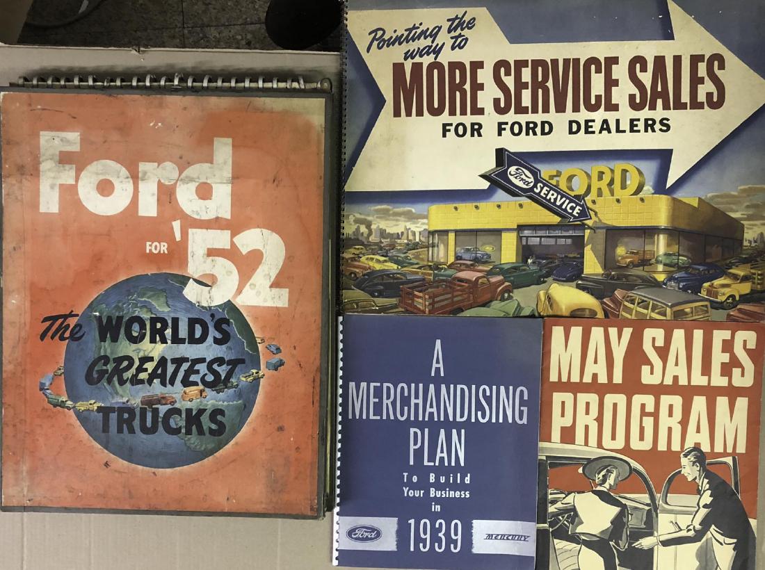 Large Ford Showroom Display And Brochure Lot