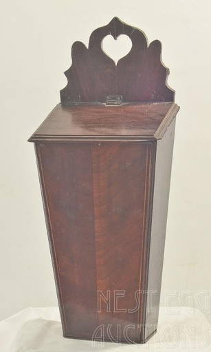 Carved English Pipe Box With Heart