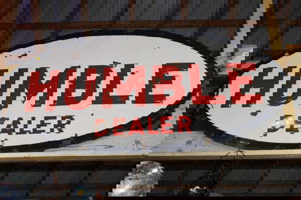 8 Ft Oval Humble Dealer Sign