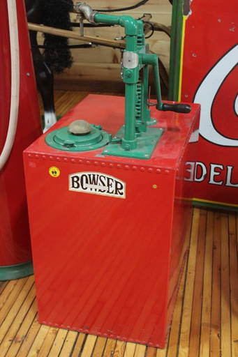 Bowser Oil Lubster Tank