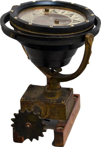The Wood Freeman "metal Marine Pilot" Ship's Compass