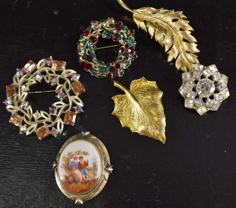 Six Pins Or Brooches Auction
