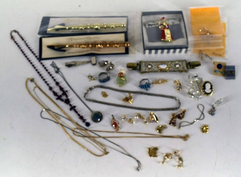 Collection Of Contemporary Jewelry Auction