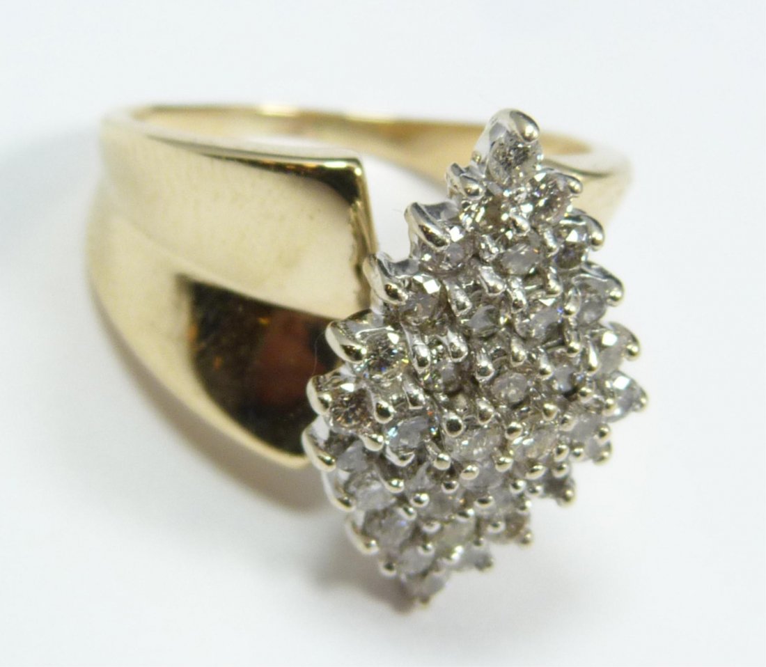 14k Yellow Gold Womens Diamond Cluster Ring
