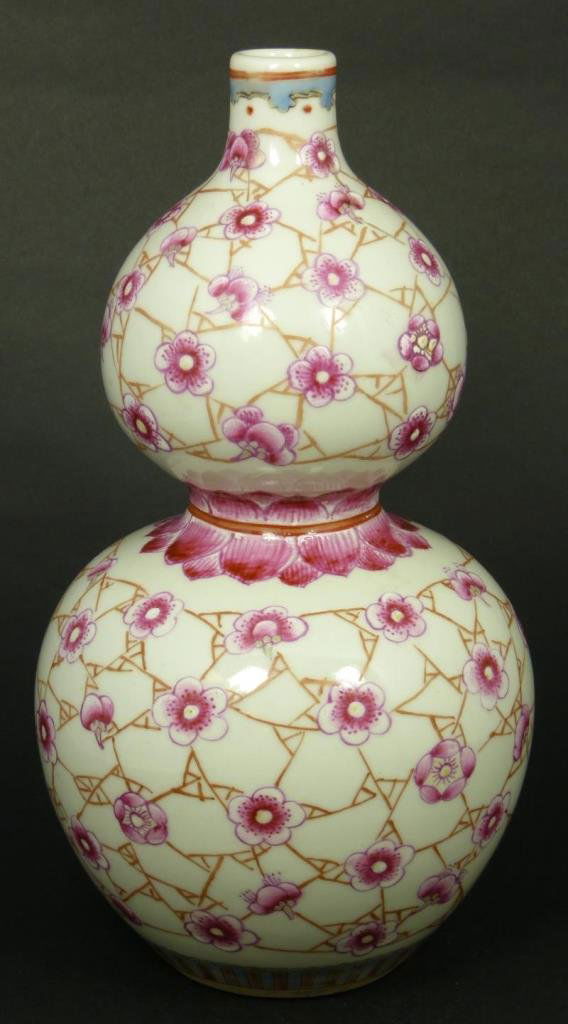 CHINESE PORCELAIN PINK FLORAL HULU VASE