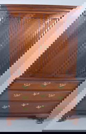 Matthew Egerton Mahogany Linen Press