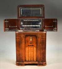 Vintage Tube Radio/Bar - Mar 23, 2013 | Capo Auction in NY