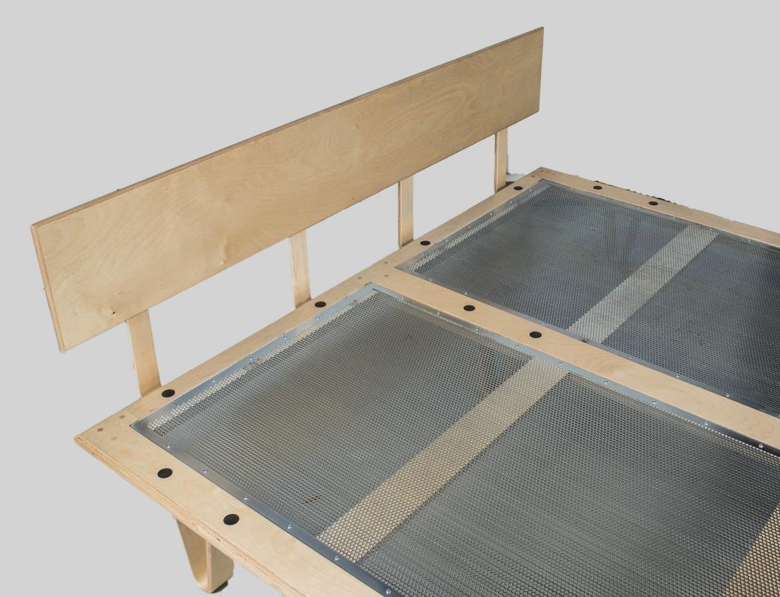 Eames Case Study V-Leg Bed by Modernica