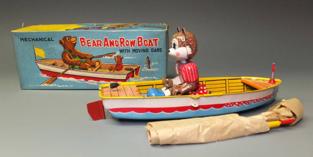 S&e Japan Bear Rowboat Tin Windup & Box