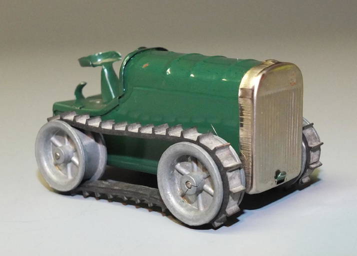 Tri Ang Minic Tin Windup Farm Tractor