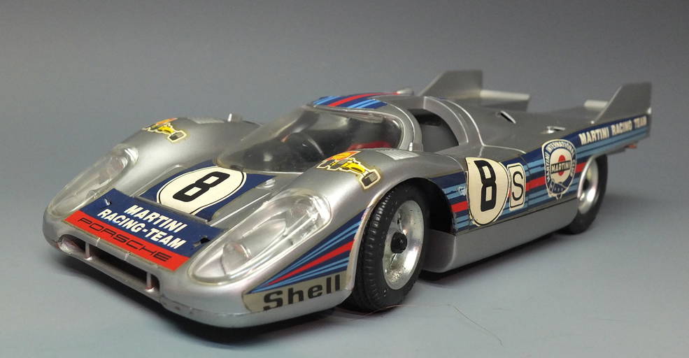 Schuco 356213 Elektro Porsche Martini 917 Car