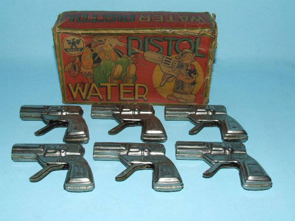 Eagle Popeye Water Pistols Tin Toy Gun Set & Box