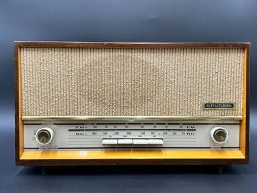 Vintage Philco Console Radio Model 48 1262