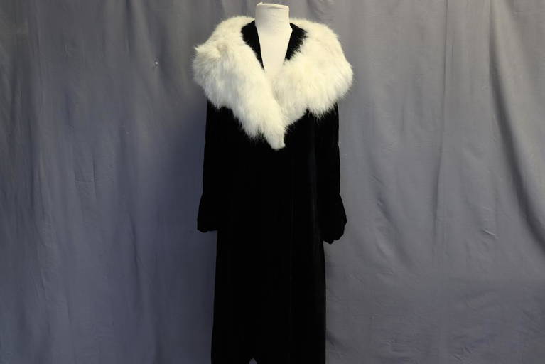 Vintage 1930's Velvet & Rabbit Fur Opera Coat