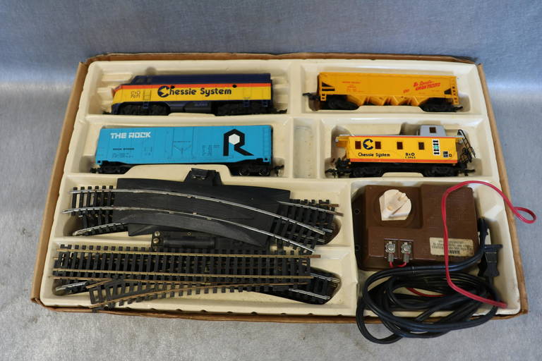 Vintage Ho Scale Train Lot With Tracks And Controller