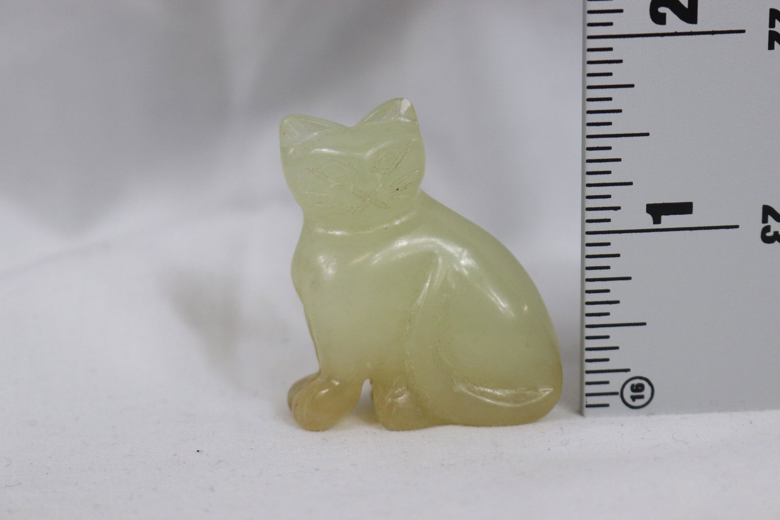 19cchinese Hand Carved White Jade Cat Auction