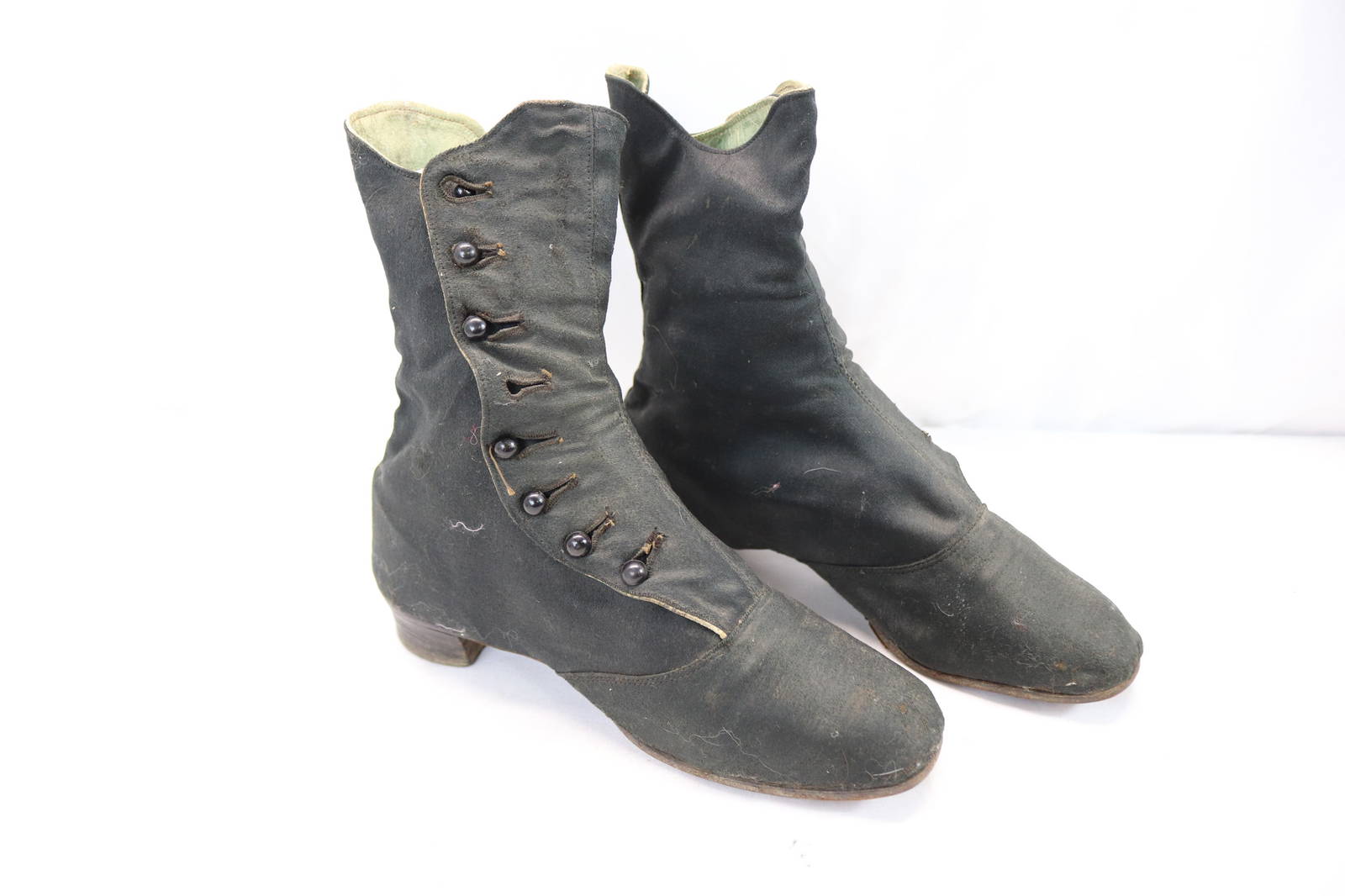 Victorian Black Fabric Boots With Side Buttons Auction