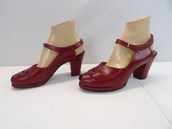 Vintage 1940's Red Sling Back Peep Toe Shoes, Red Cross Shoe Corp.