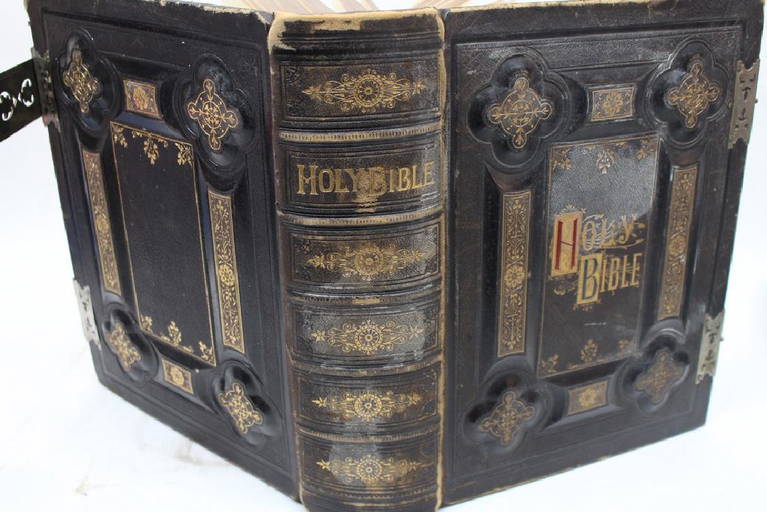 Antique Holy Bible, By The Rev. Robert Jamieson,d.d.