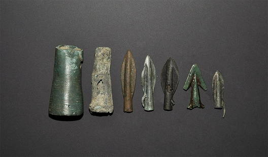 Bronze Age Decorated Socket, Chisel And Arrowhead
