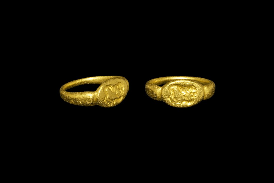 Greek Gold Signet Ring with Lion
