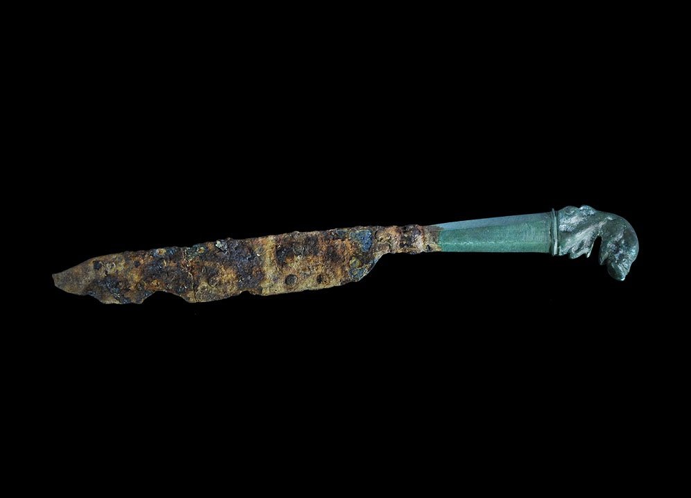 Medieval Knife with Lion-Head Handle - Sep 11, 2015 | TimeLine Auctions ...