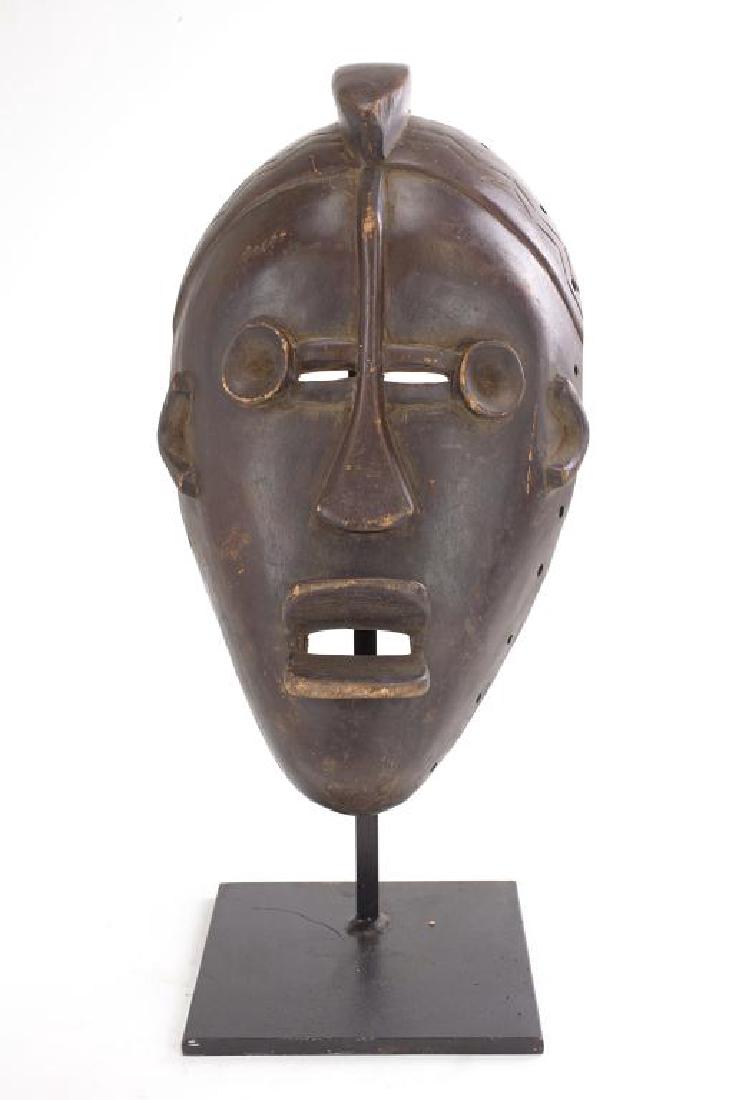 19TH CENTURY WEST AFRICAN CARVED WOOD MASK