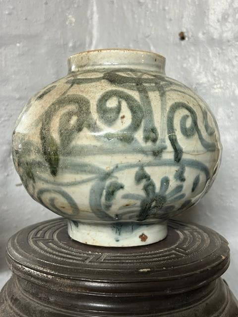 Fine Antique Korean Pottery Vase Auction