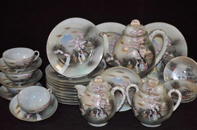 Pre-War Japanese Tea Set, 31pcs