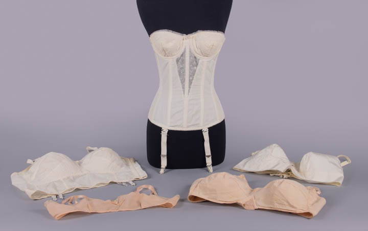 One Merry Widow & Four Bras, Usa, 1920-1950 Auction