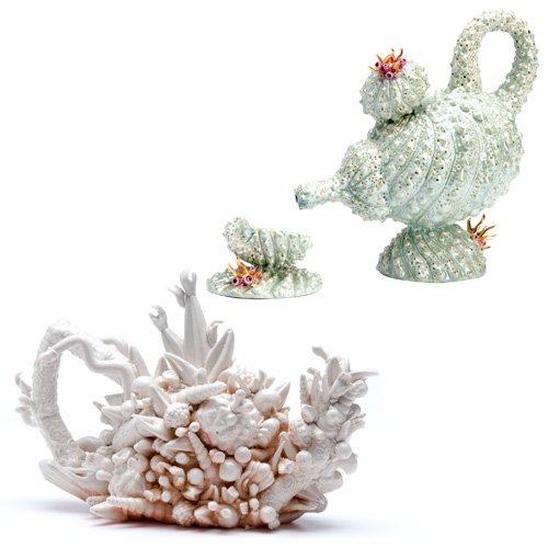 1063: JOAN TAKAYAMA-OGAWA / SUSAN BEINER Two teapots: J