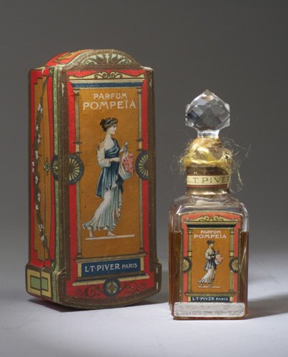 100: "Parfum Pompeia," a perfume bottle for L