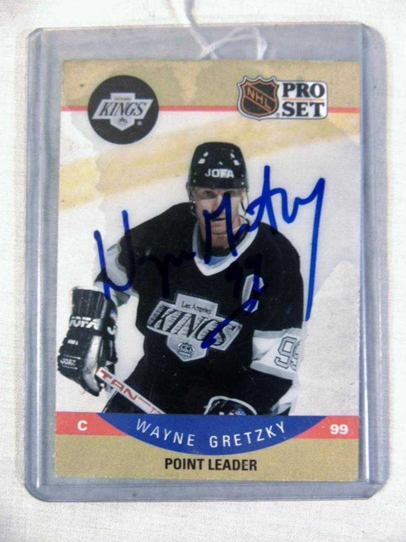 Autographed Wayne Gretzky Hockey Card