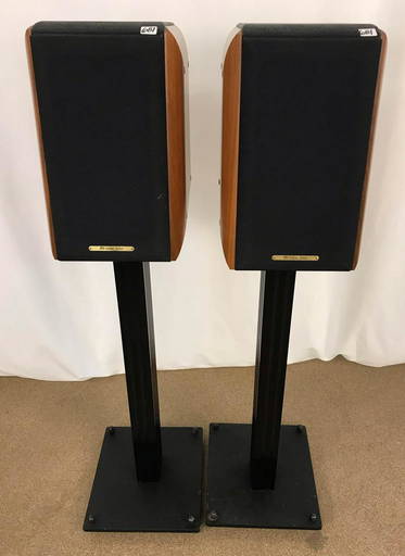 Vintage Sonus Faber Concerto Speakers And Speaker