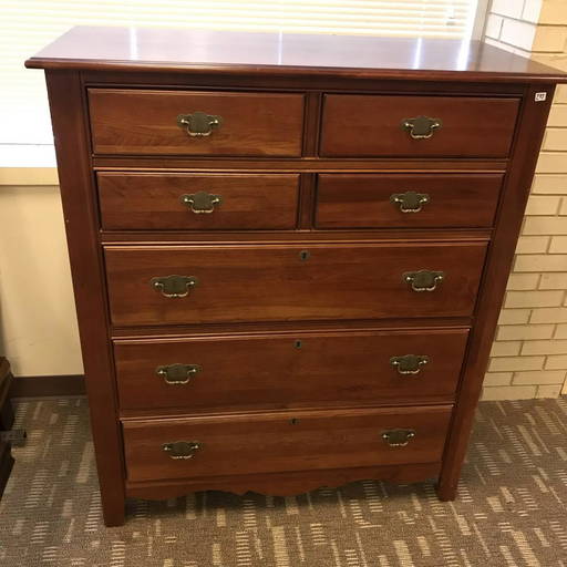 Richardson Brothers 7 Drawer Cherry Chest