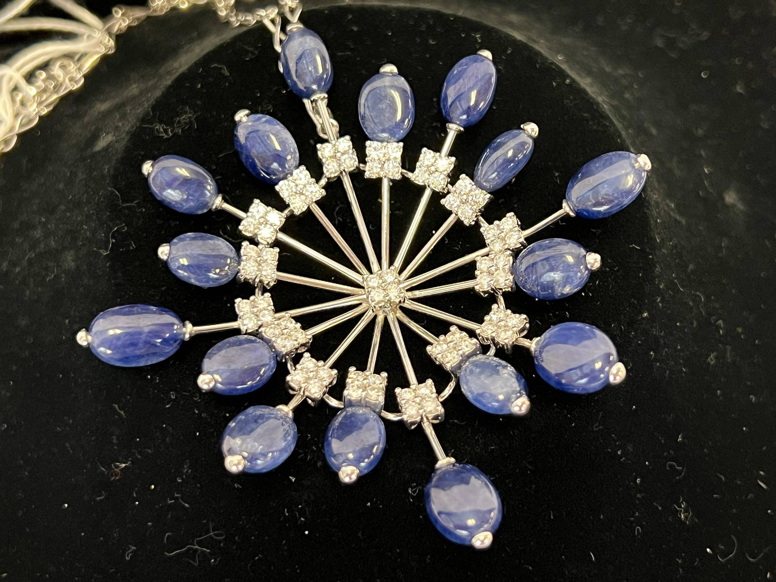Zydo 18k White Gold Diamond & Sapphire Necklace Auction