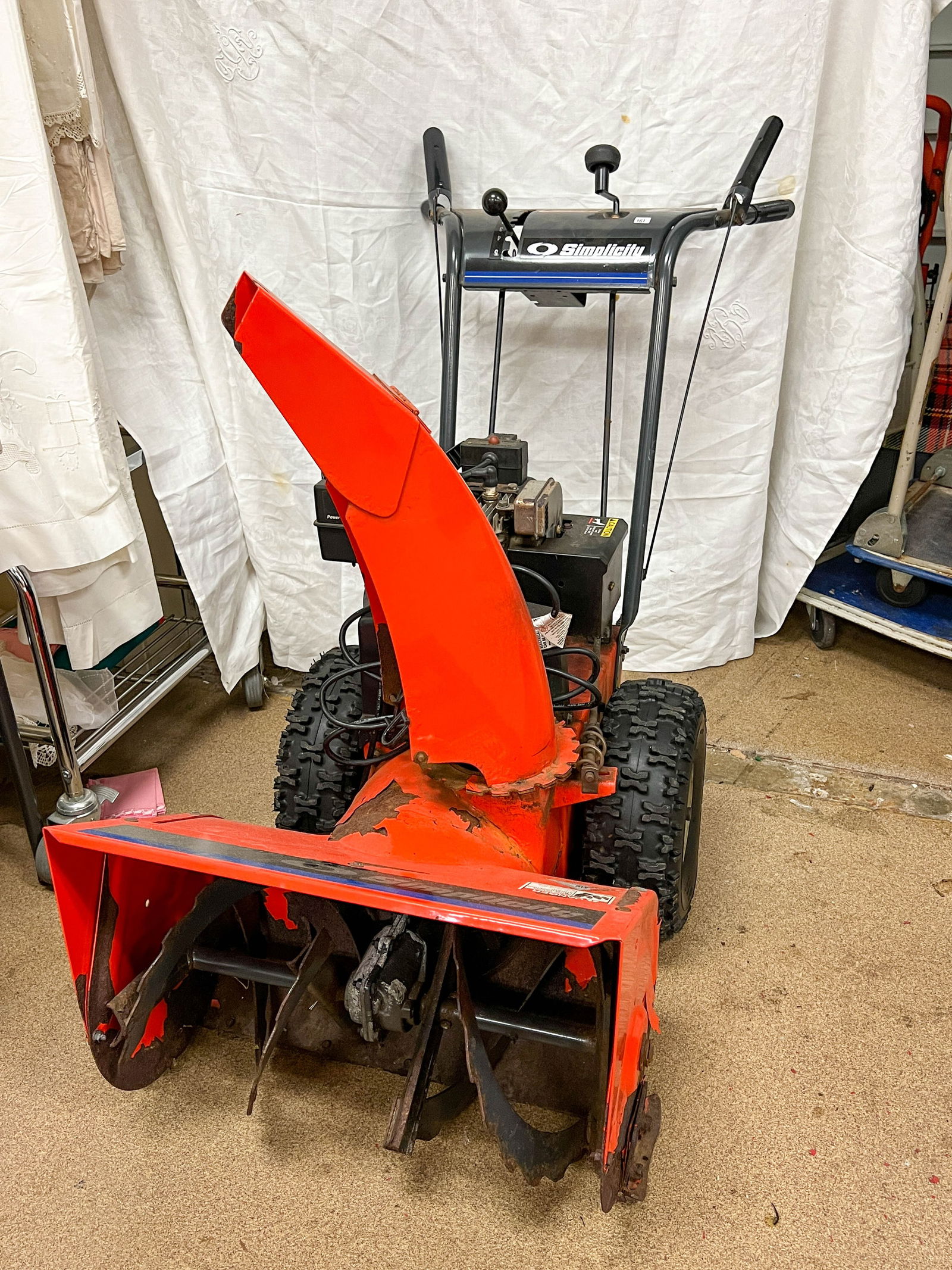 Simplicity Snow Blower With Adjustable Blower, Gas Driven Auction