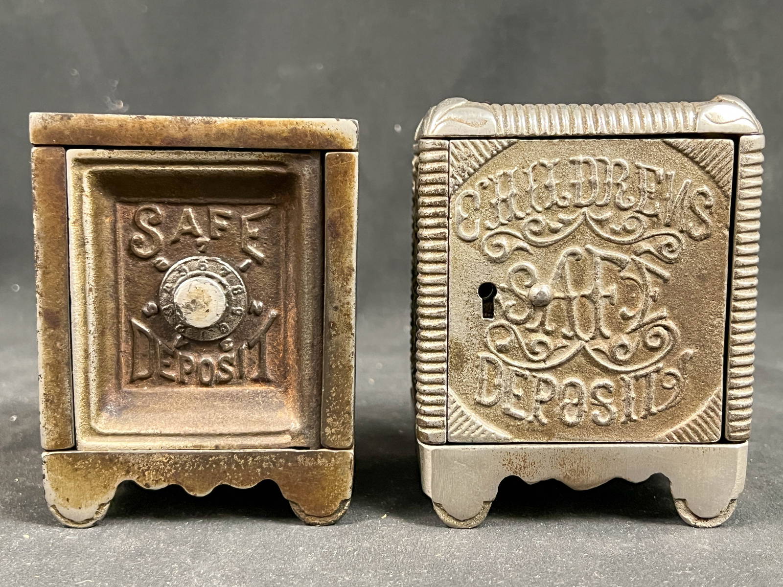 Lot Of Toy Safes Auction