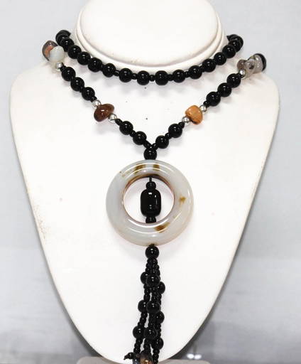 525 Ctw Black Onex And Light Onex Stone