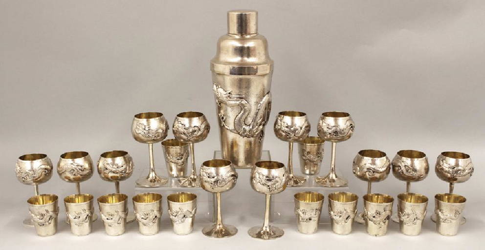 (on 25) Japanese Silver Bar Set