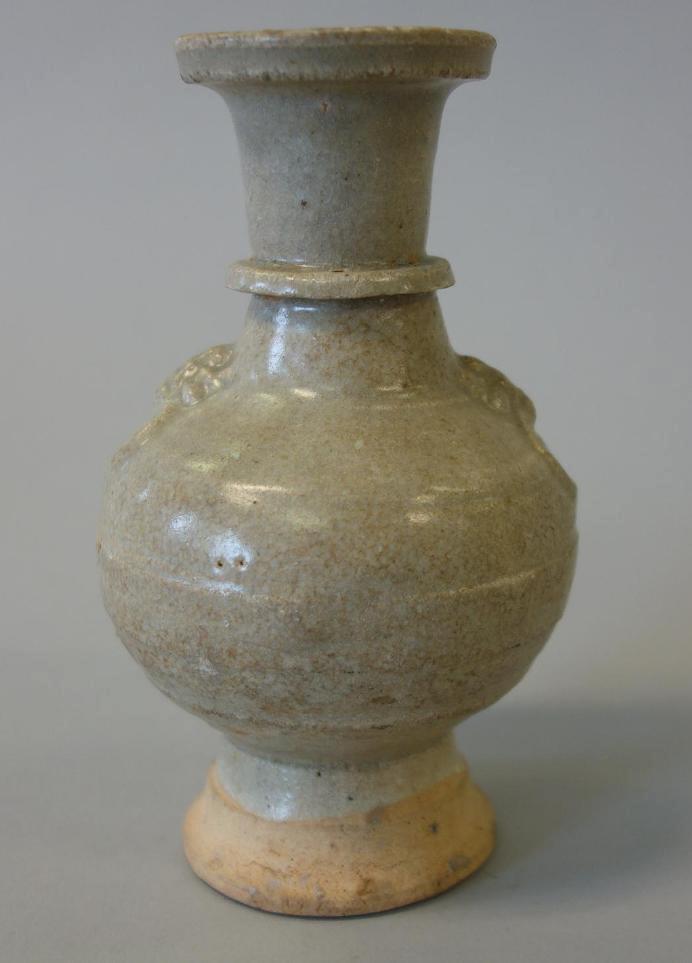 [CHINESE] SONG DYNASTY-STYLE RUYAO HIGH HILL VASE WITH - Dec 02, 2014 ...