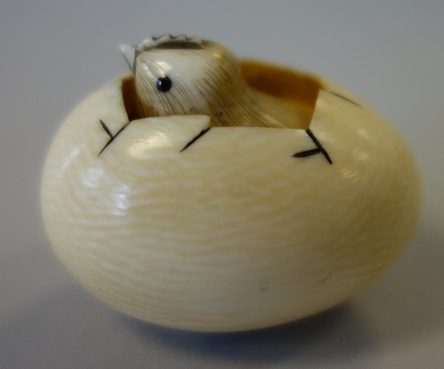 Ivory Chicken & Egg Netsuke, Signed - Dec 05, 2013 | Klein James ...