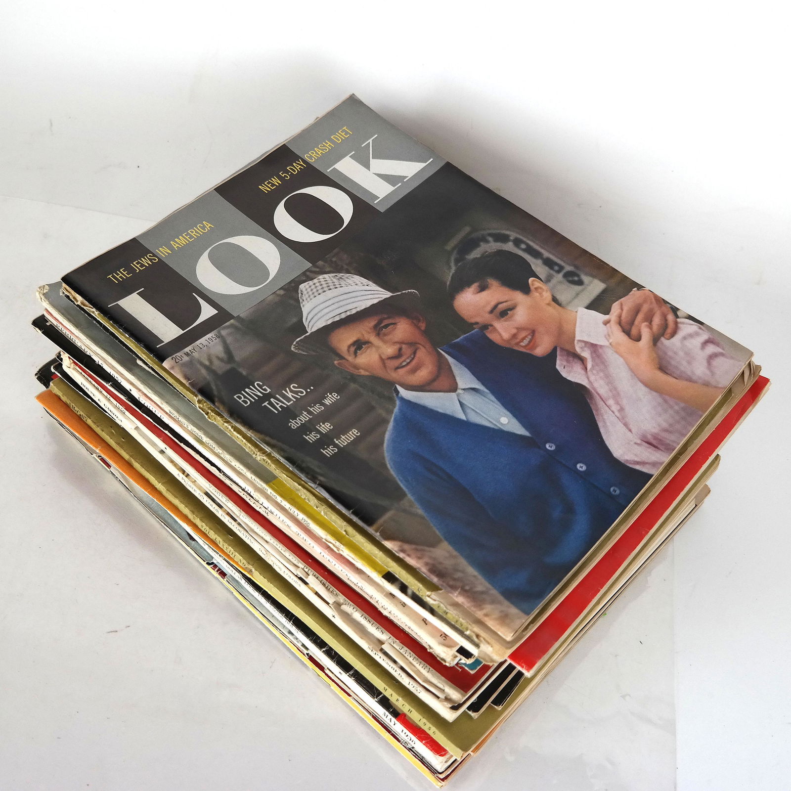 Vintage Collection Magazines - Jan 29, 2022 | Roland NY in NY