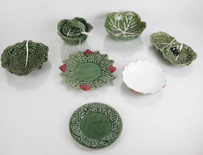 Assembled Group of Portuguese Pottery Cabbage Ware (#0400) on Jan 07 ...