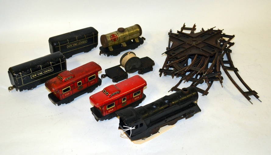"mar" Toy Train Locomotive With Six Cars