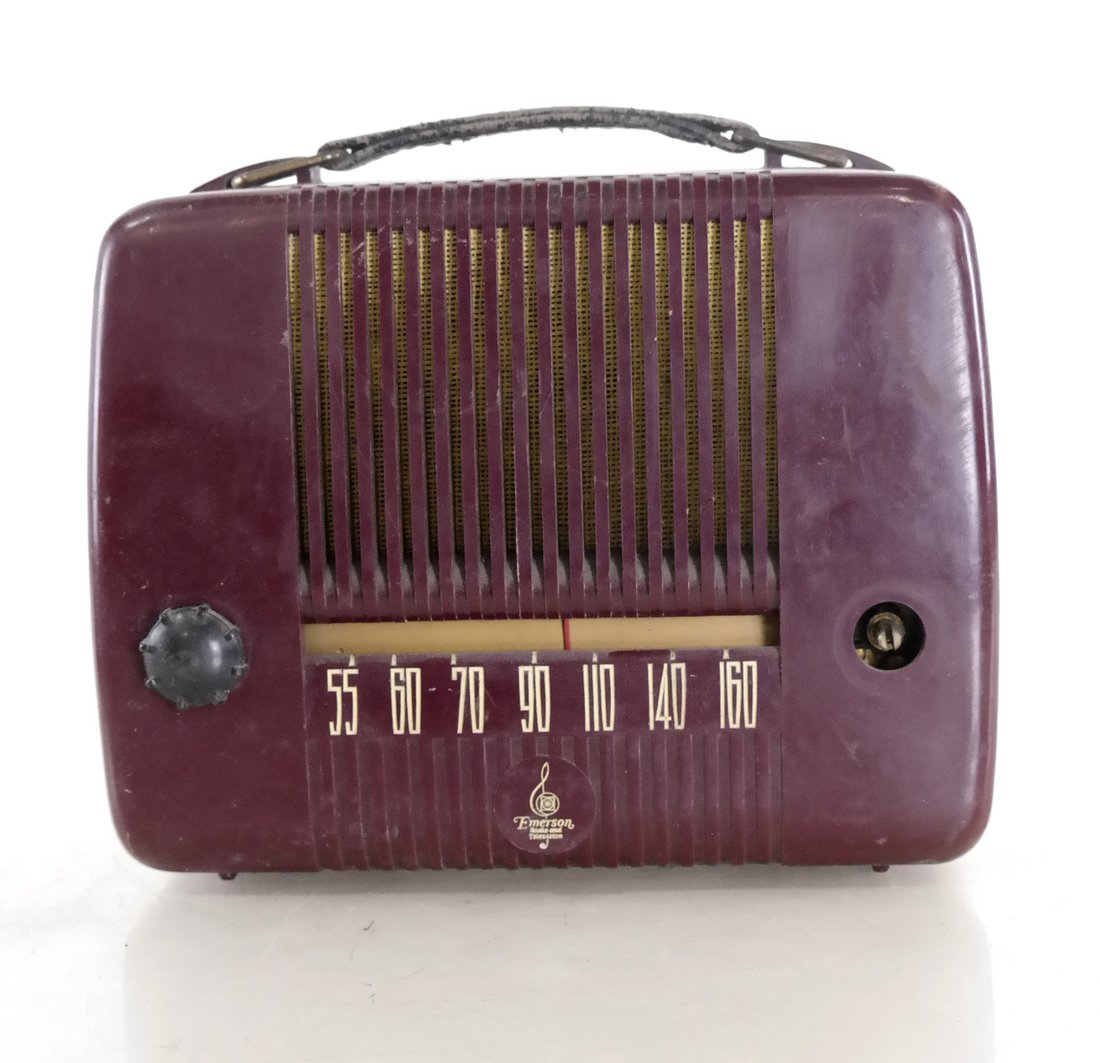 Emerson Radio, Model 560a