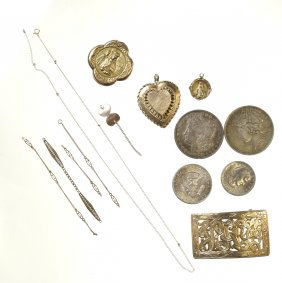 Two U.S. 1969 Apollo XI Gold Medals : Lot 0017