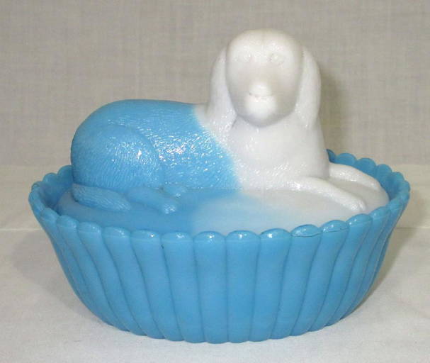 Bi Color Dog Covered Dish