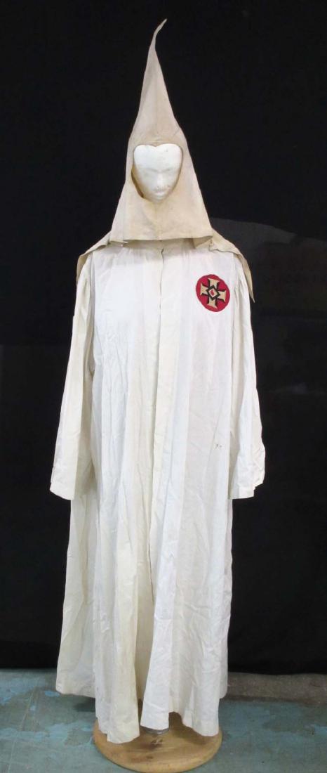 148: VINTAGE KU KLUX KLAN ROBE AND ACCESSORIES